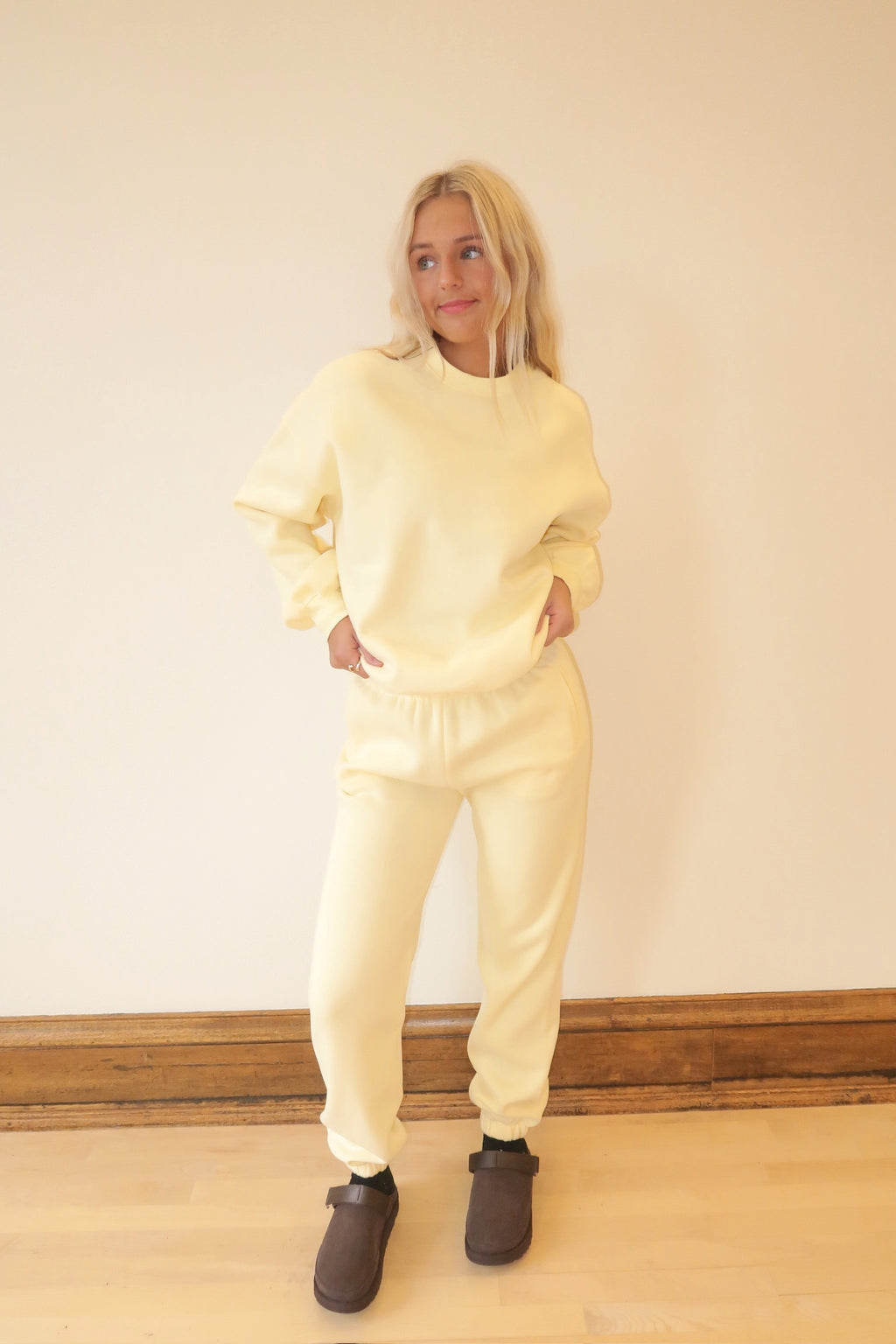 Pale Yellow Staple Joggers – Drift Clothing Co.